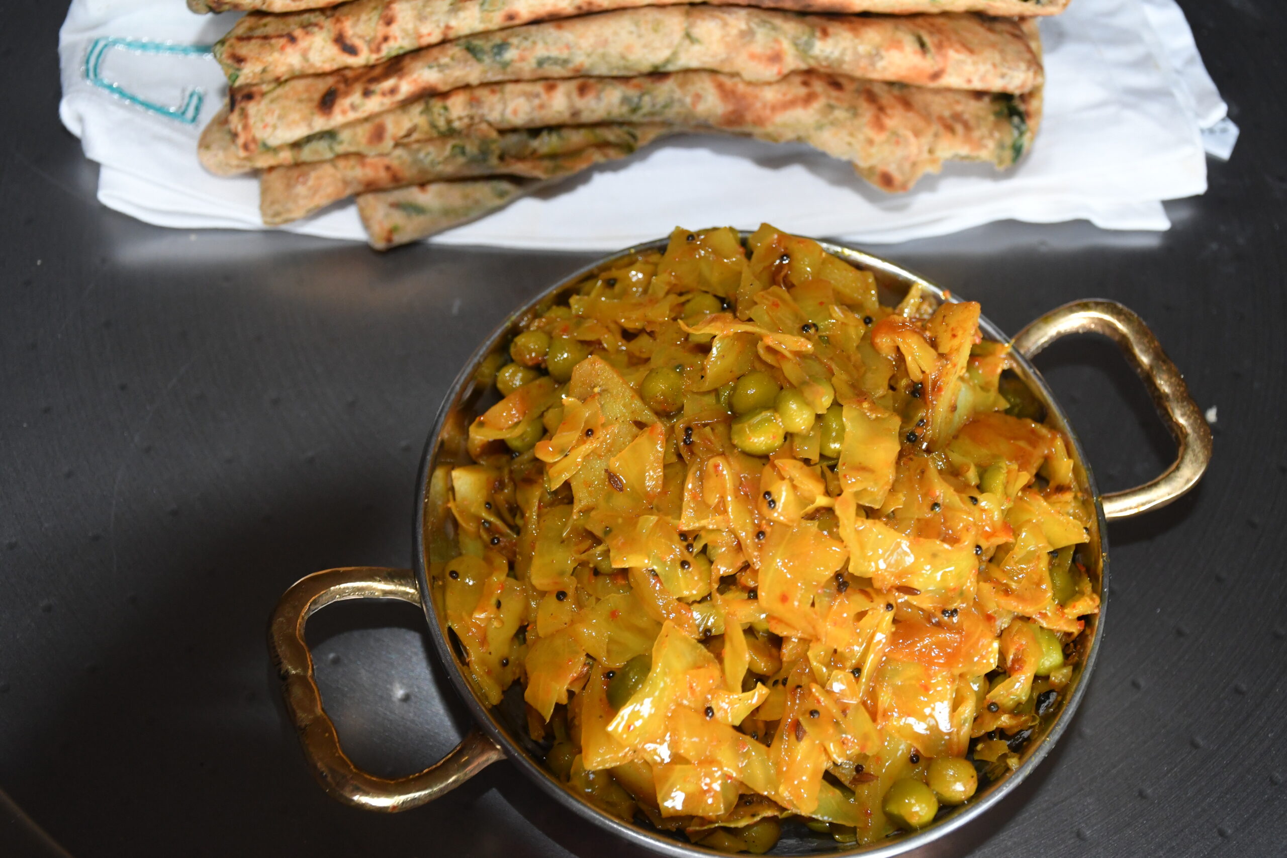 Cabbage & Peas(Patta Gobhi Ke Sabji)Dry Curry | Mudita's Kitchen